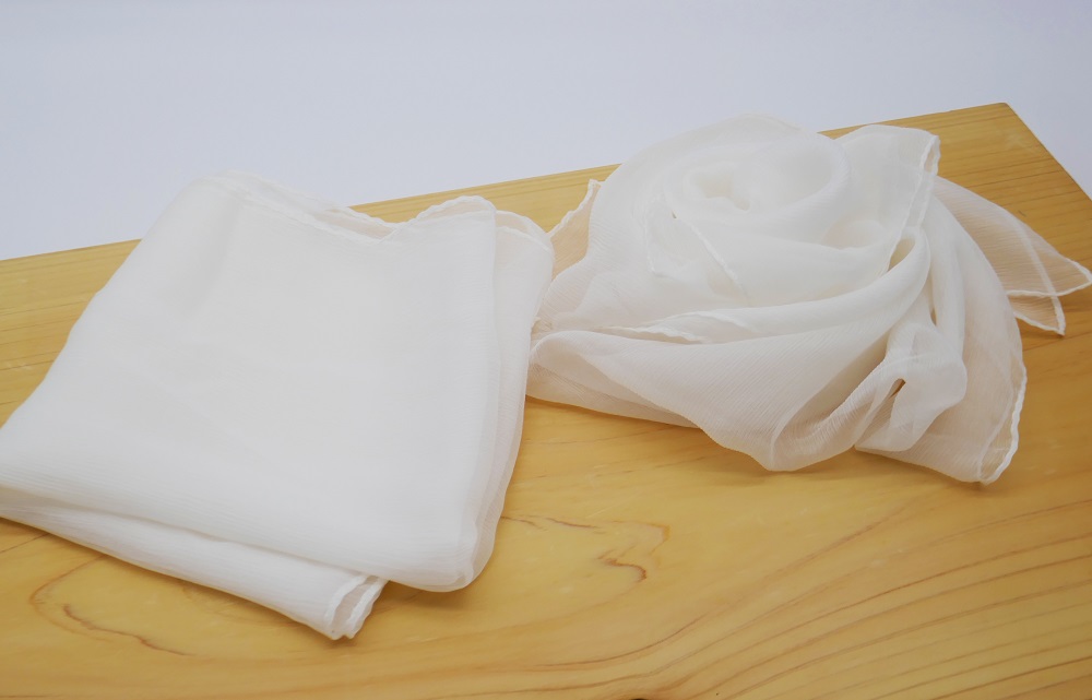 やさしい草木染め / 草木染工房 奥川次郎 | VISON Beautiful Village in TAKI